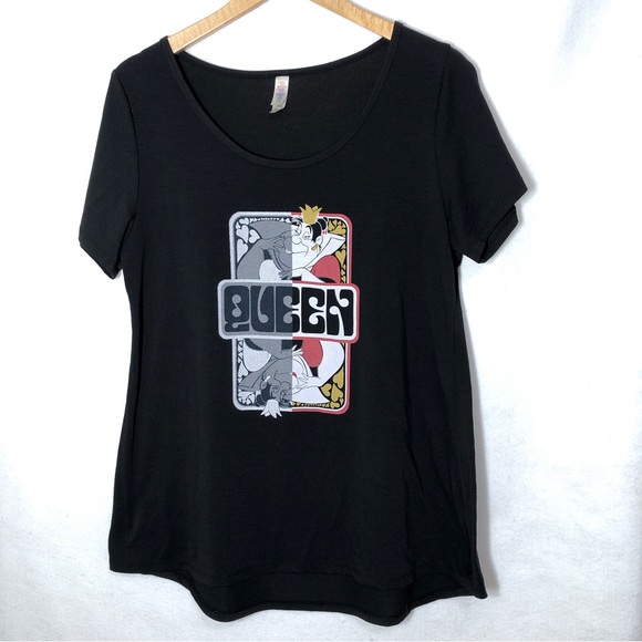 LuLaRoe | Tops | Lularoe Disney Red Queen Tshirt Alice In Wonderland ...